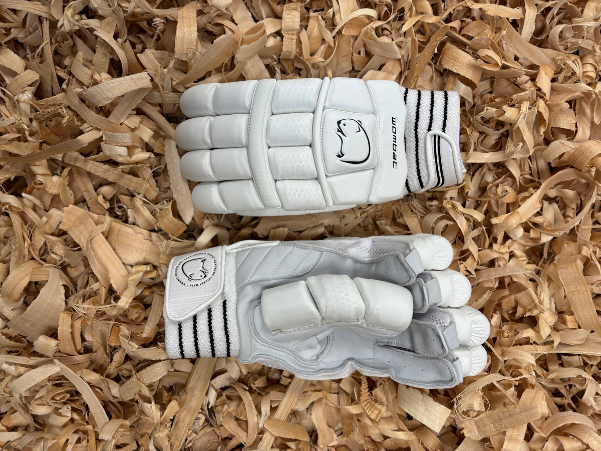 Players Pro Batting Gloves – Wombat Cricket